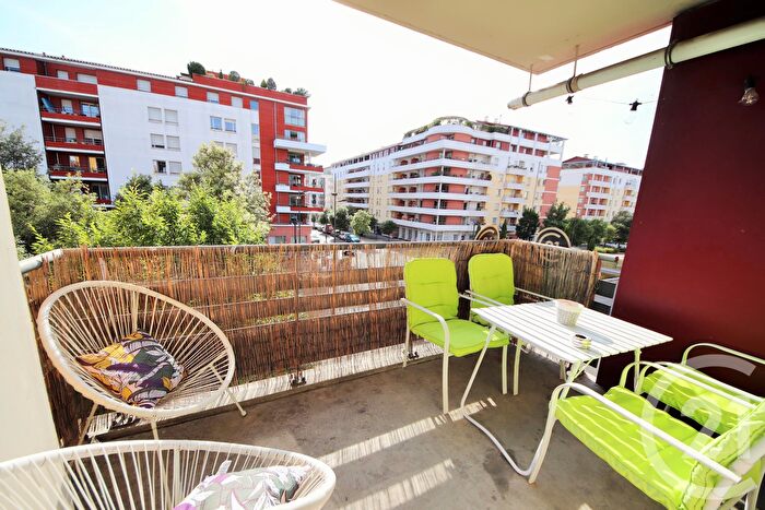 Maisons à vendre et appartements à louer - 1
