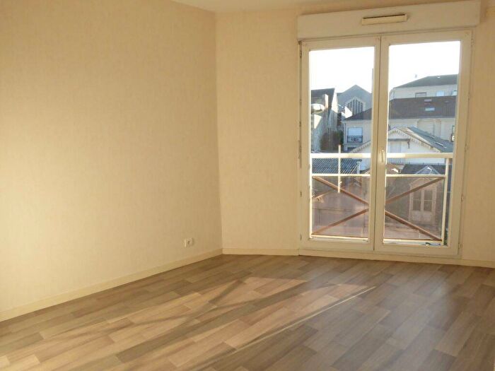 Centre-Halles Carnot, Limoges : Appartement 2 pièces à louer