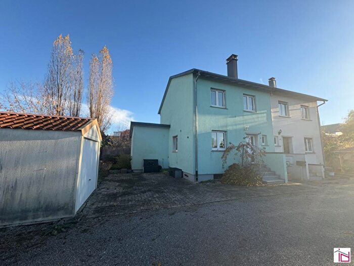 Maison à vendre - Saint-Louis - 6 pièces - 4 chambres