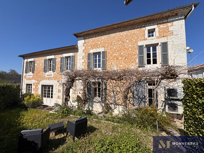 Maison à vendre - Montguyon - 5 pièces - 3 chambres