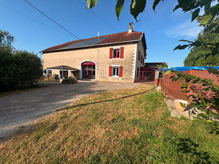 Villers-la-Ville : Maison 8 pièces à vendre