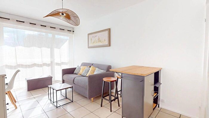 Appartement à louer - Est, Mainvilliers - 1 pièce