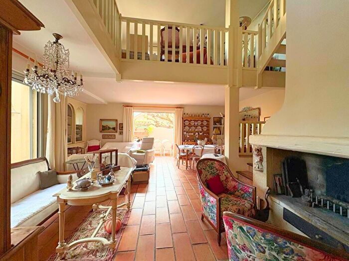 Maison à vendre - Valras-Plage, Casino, Plage, Stade - 6 pièces - 5 chambres