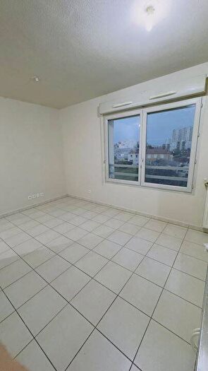 Appartement 1 pièce à Vaulx-en-Velin, à louer