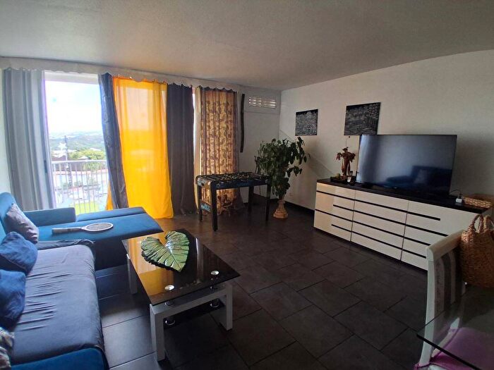 Le Lamentin : Appartement 4 pièces à louer
