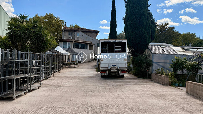 Maison à vendre - Marseille e , Saint-Jean-du-Désert - 3 pièces - 2 chambres