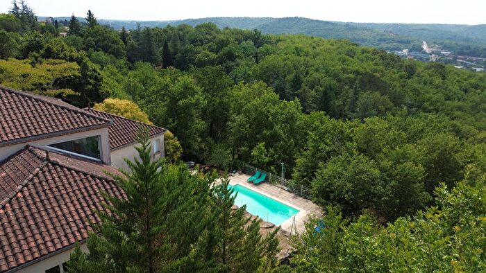 Maison à vendre - Cahors, Regourd - 8 pièces - 4 chambres