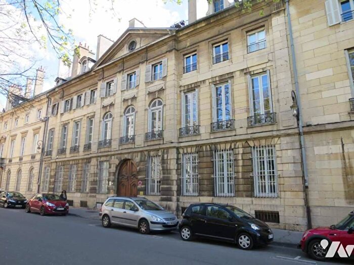 Appartement à louer - Dijon - 4 pièces - 2 chambres