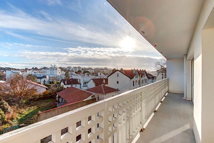 Appartement à vendre - Biarritz, Saint-Charles, Phare, Larochefoucauld - 3 pièces - 2 chambres