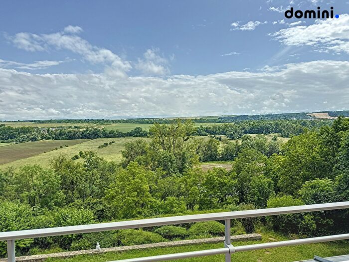Maison 9 pièces à Lézinnes, à vendre