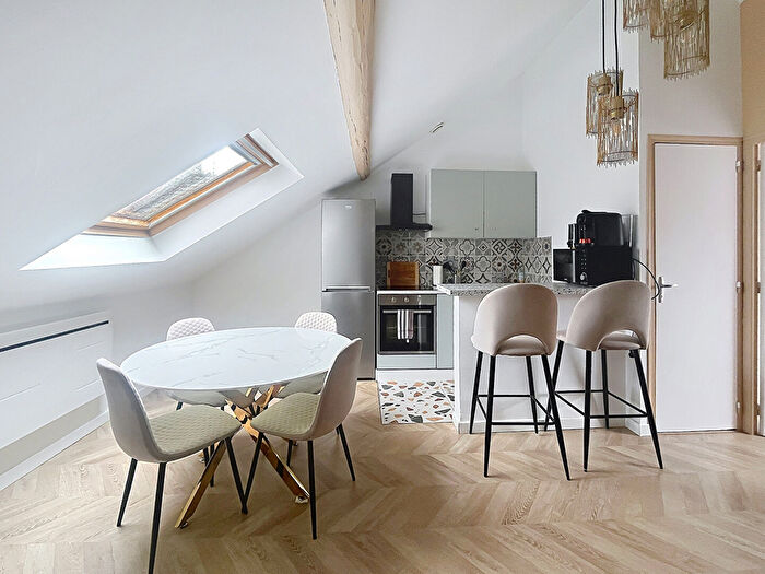 Appartement à louer - Reims, Courlancy, Porte de Paris, Bois dAmour - 2 pièces - 1 chambre