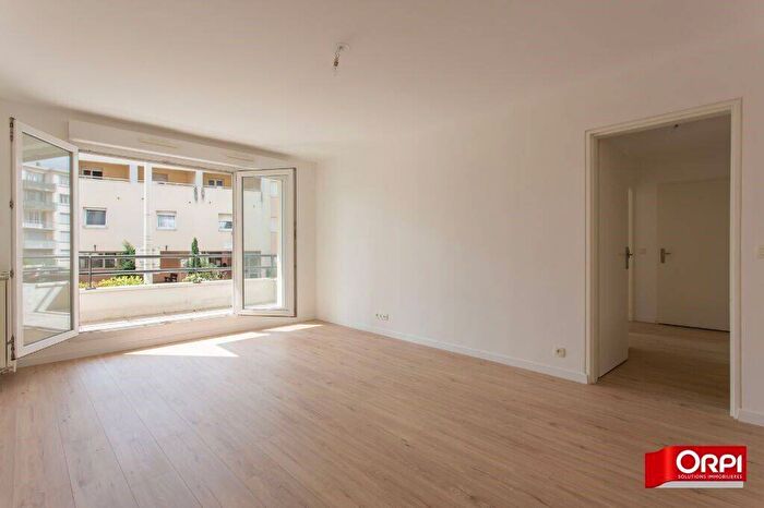 Appartement à louer - Lormoy, Saint-Michel-sur-Orge - 3 pièces - 2 chambres