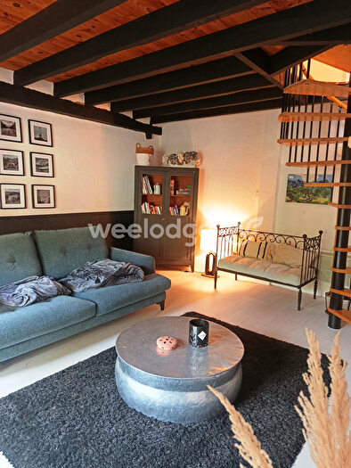 Maison à vendre - Ruffec - 5 pièces - 3 chambres