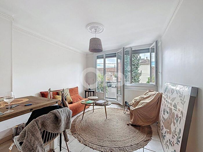 Appartement à louer - Centre Ville, Beauvais - 3 pièces - 2 chambres