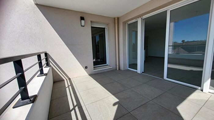 Le Pontet, Centre-ville, Lac : Appartement 4 pièces à louer