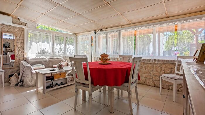 Maison à vendre - Chenôve, Chenôve - 4 pièces - 3 chambres