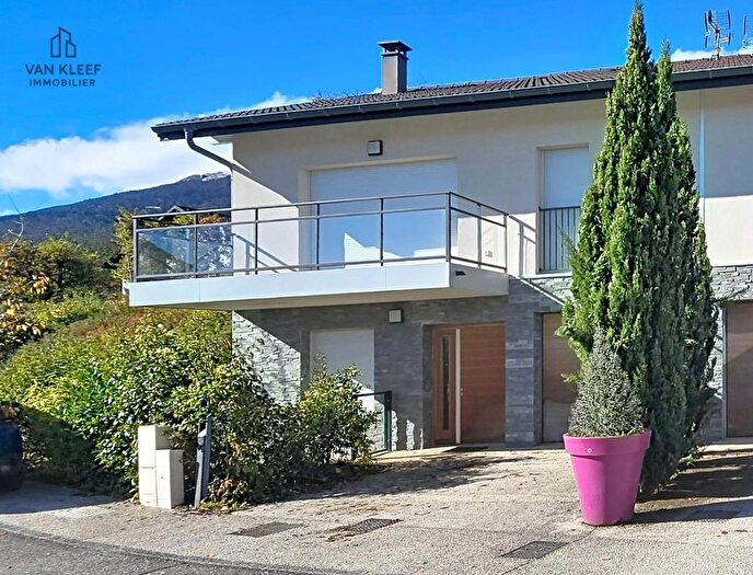 Maison à vendre - Thoiry - 4 pièces - 3 chambres