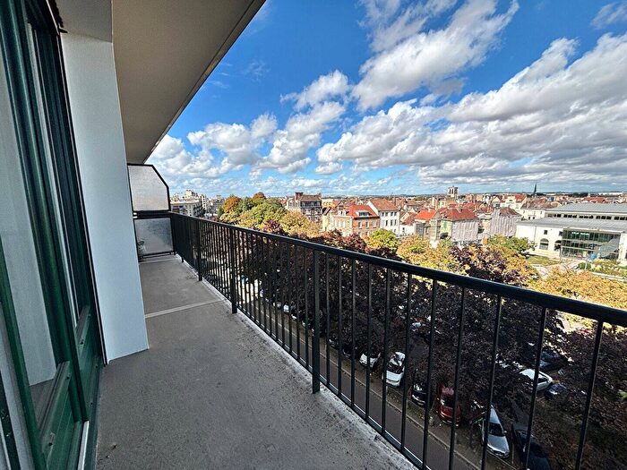 Appartement à louer - Gare, Troyes - 5 pièces - 3 chambres