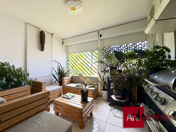 Appartement à vendre - Saint-Paul - 3 pièces - 2 chambres