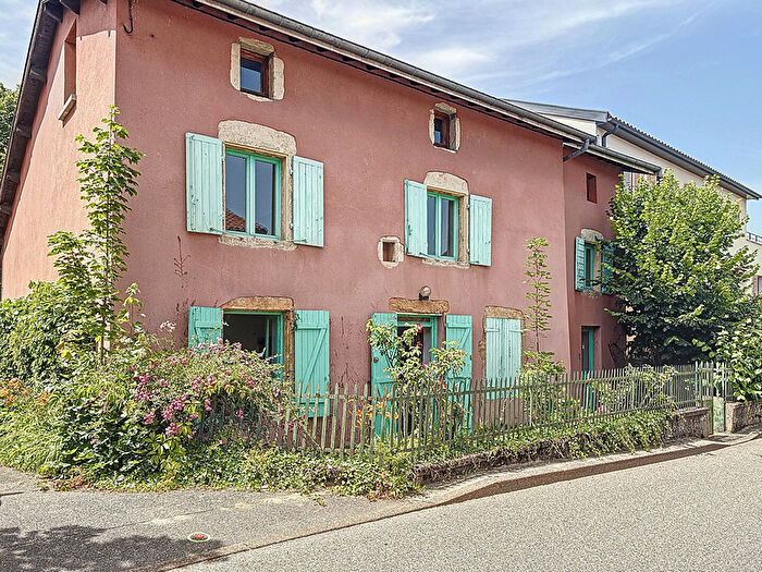 Maison à vendre - Pusignan - 12 pièces - 7 chambres