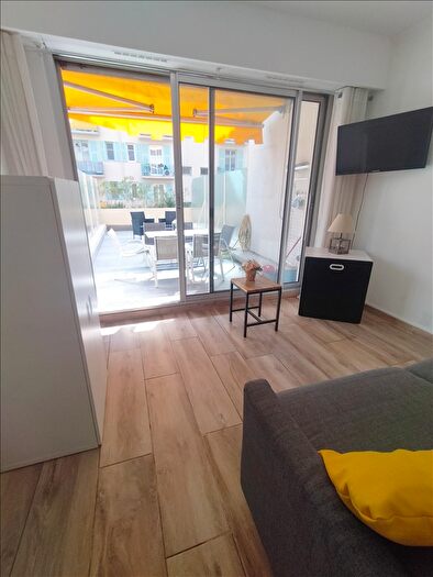 Appartement à louer - Nice, Saint-Sylvestre - 2 pièces - 1 chambre