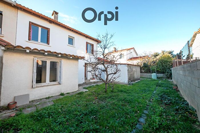 Maison à vendre - Saint-Estève - 5 pièces - 4 chambres