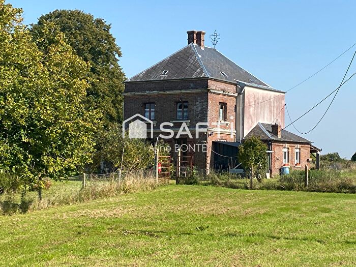 Maison à vendre - Beaumont-le-Roger - 6 pièces - 3 chambres