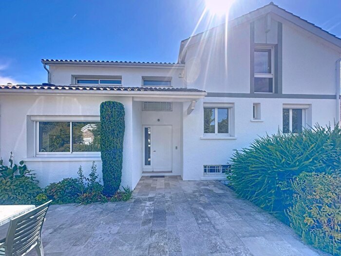 Maison à vendre - Cahors, Cabessut - 9 pièces - 5 chambres