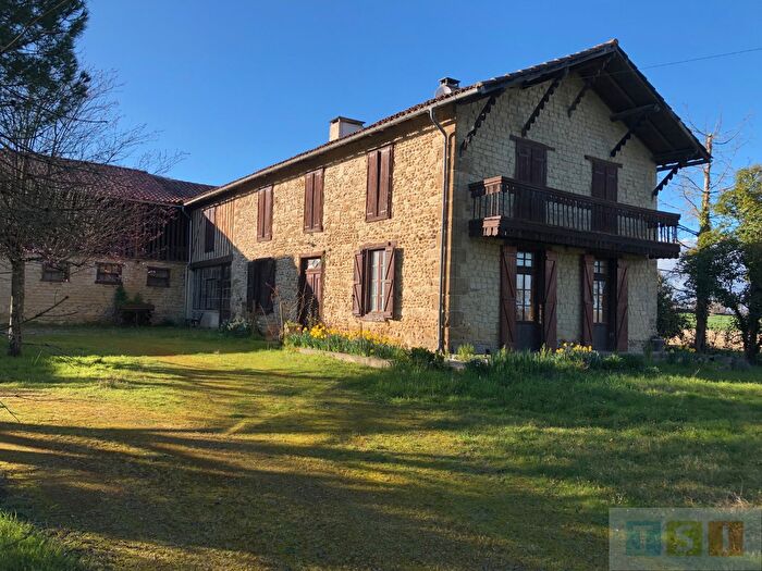 Maison à vendre - Lannemezan - 7 pièces - 4 chambres
