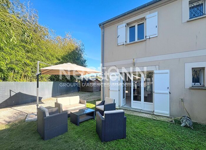 Maison à louer - Sud, Plaisir - 5 pièces - 3 chambres