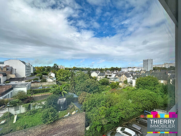 Appartement à vendre - Quartiers Ouest, Bourg lEvesque - 4 pièces - 3 chambres