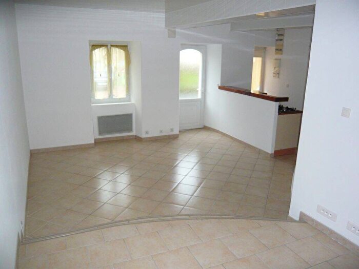 Appartement 4 pièces à Les Hauts-dAnjou, à louer