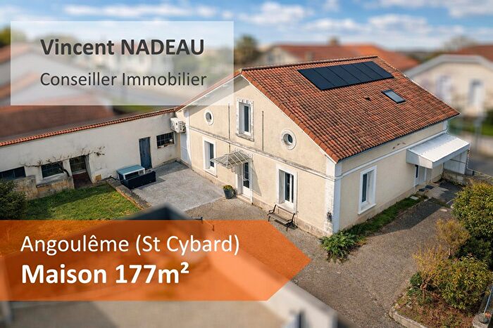 Maison à vendre - Angoulême, Saint-Ausone, Saint-Martin - 6 pièces - 4 chambres