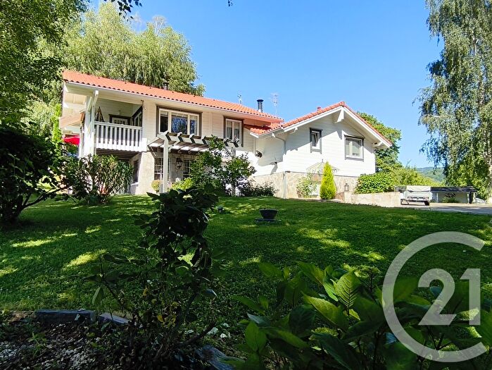 Maison 5 pièces à vendre à Serres-sur-Arget