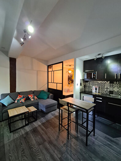 Appartement à louer - Dijon, Centre-ville - 1 pièce - 1 chambre