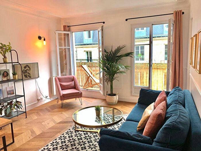 Appartement à vendre - Paris e , Jules Joffrin - 2 pièces - 1 chambre