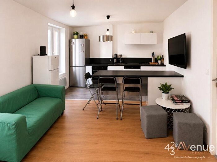 Saint-Étienne, Centre-ville, Peuple, Chavanelle - Appartement 4 pièces à vendre