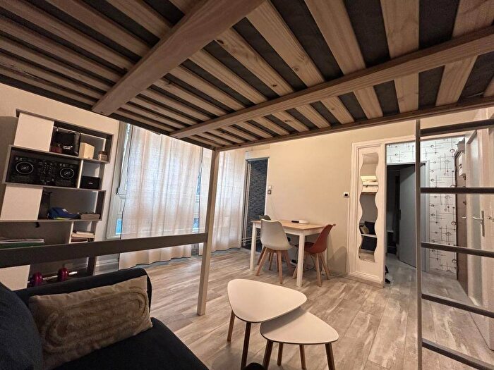 Appartement à louer - Mon Désert-Jeanne dArc, Nancy - 1 pièce