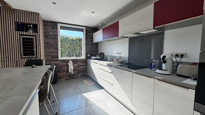 Maison à vendre - Requeil - 5 pièces - 4 chambres