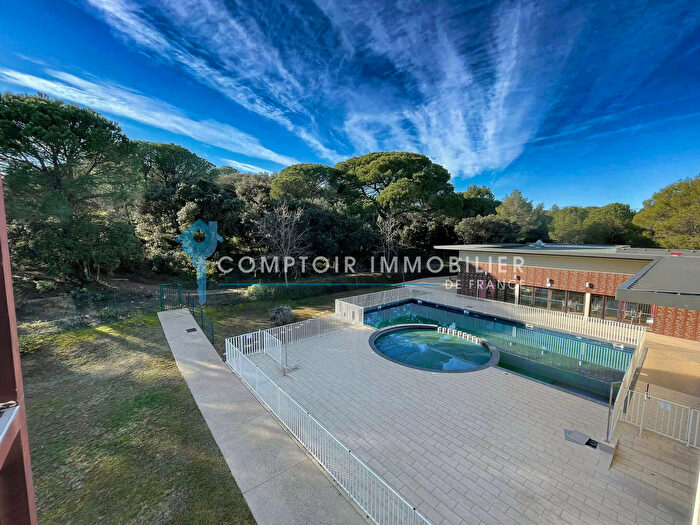 Appartement à vendre - Remoulins - 3 pièces - 2 chambres