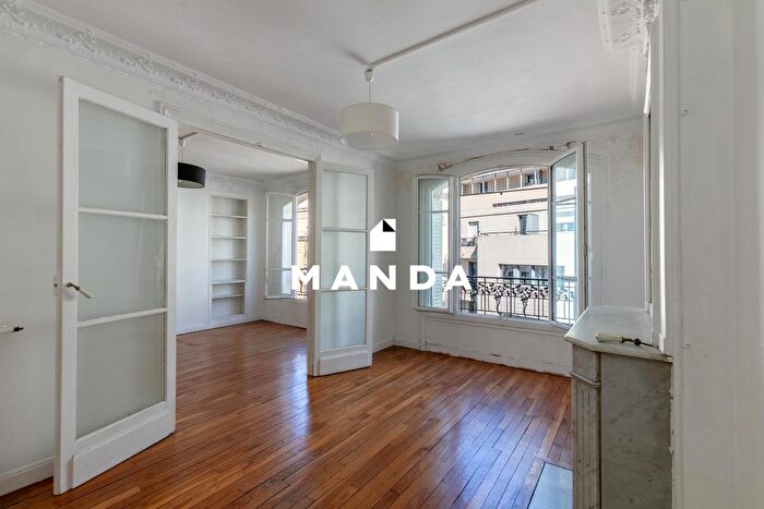 Appartement à vendre - Paris e , Vallée de Fecamp - 3 pièces - 1 chambre