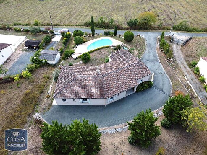 Maison 5 pièces à Le Fleix, à vendre