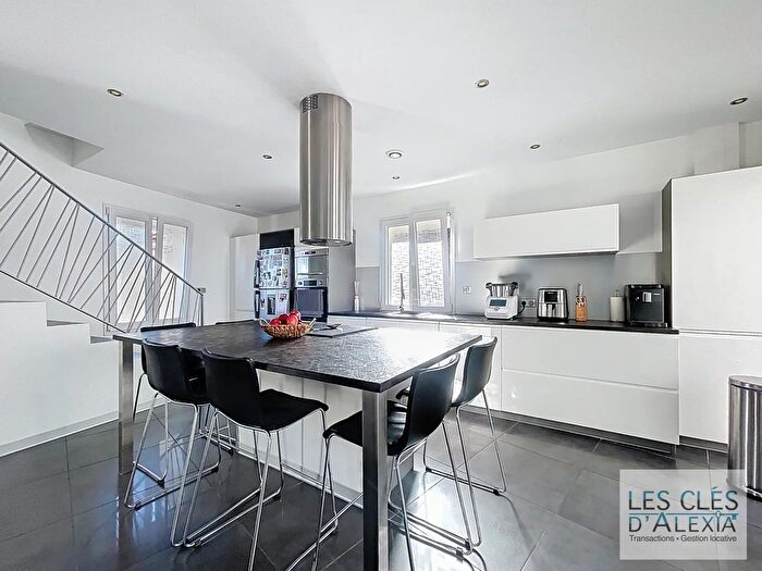 Maison à vendre - Givors, Bans - 3 pièces - 2 chambres