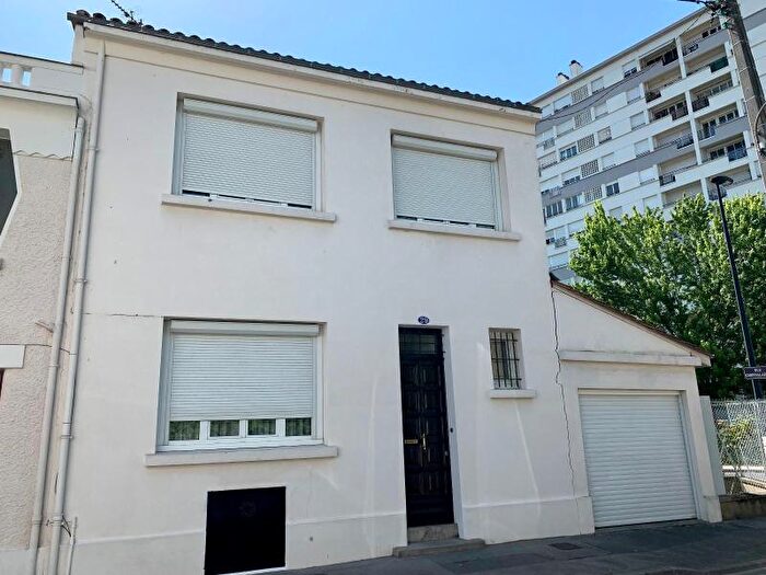 Maison à louer - Bordeaux, Rivière - 5 pièces - 3 chambres