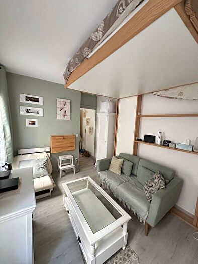 Appartement à louer - Belleville-Saint Maur, Paris ème arrondissement - 1 pièce