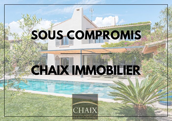 Maison à vendre - La Ciotat - 8 pièces - 6 chambres