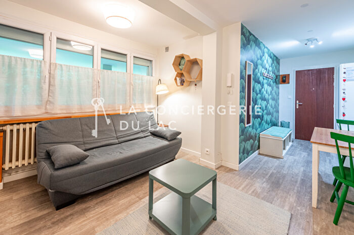 Appartement à louer - Annecy, Mandallaz, Prairie, Vovray - 1 pièce
