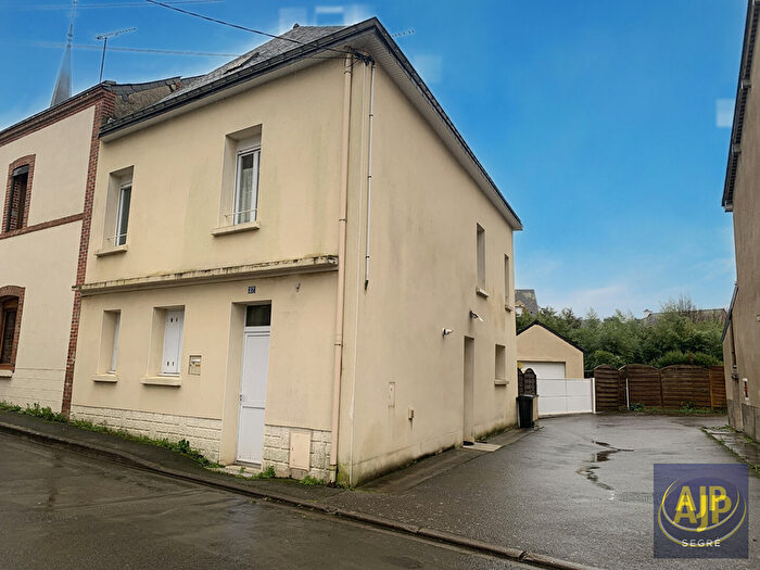 Maison à vendre - Combrée - 5 pièces - 4 chambres