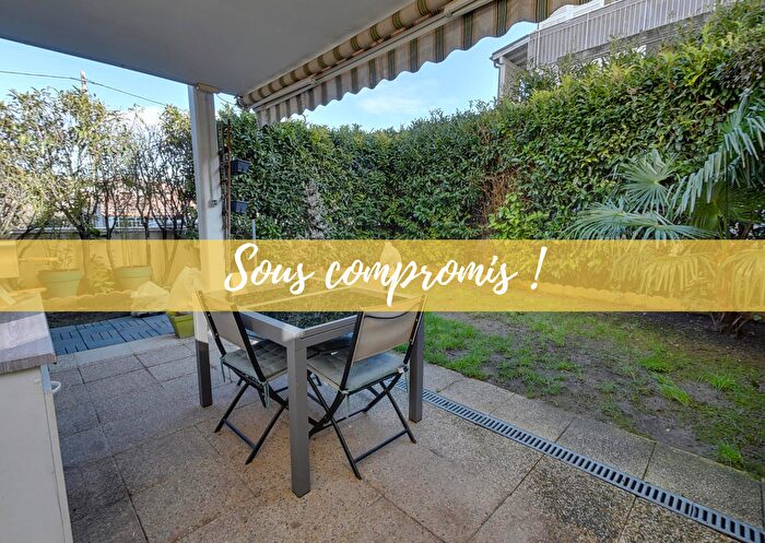 Appartement à vendre - Échirolles, Bayard, La Luire, Vicose, Comboire - 4 pièces - 3 chambres