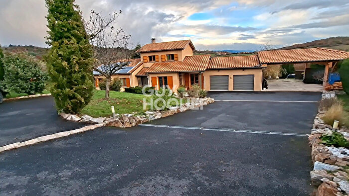 Maison à vendre - Boisset-Saint-Priest - 5 pièces - 4 chambres